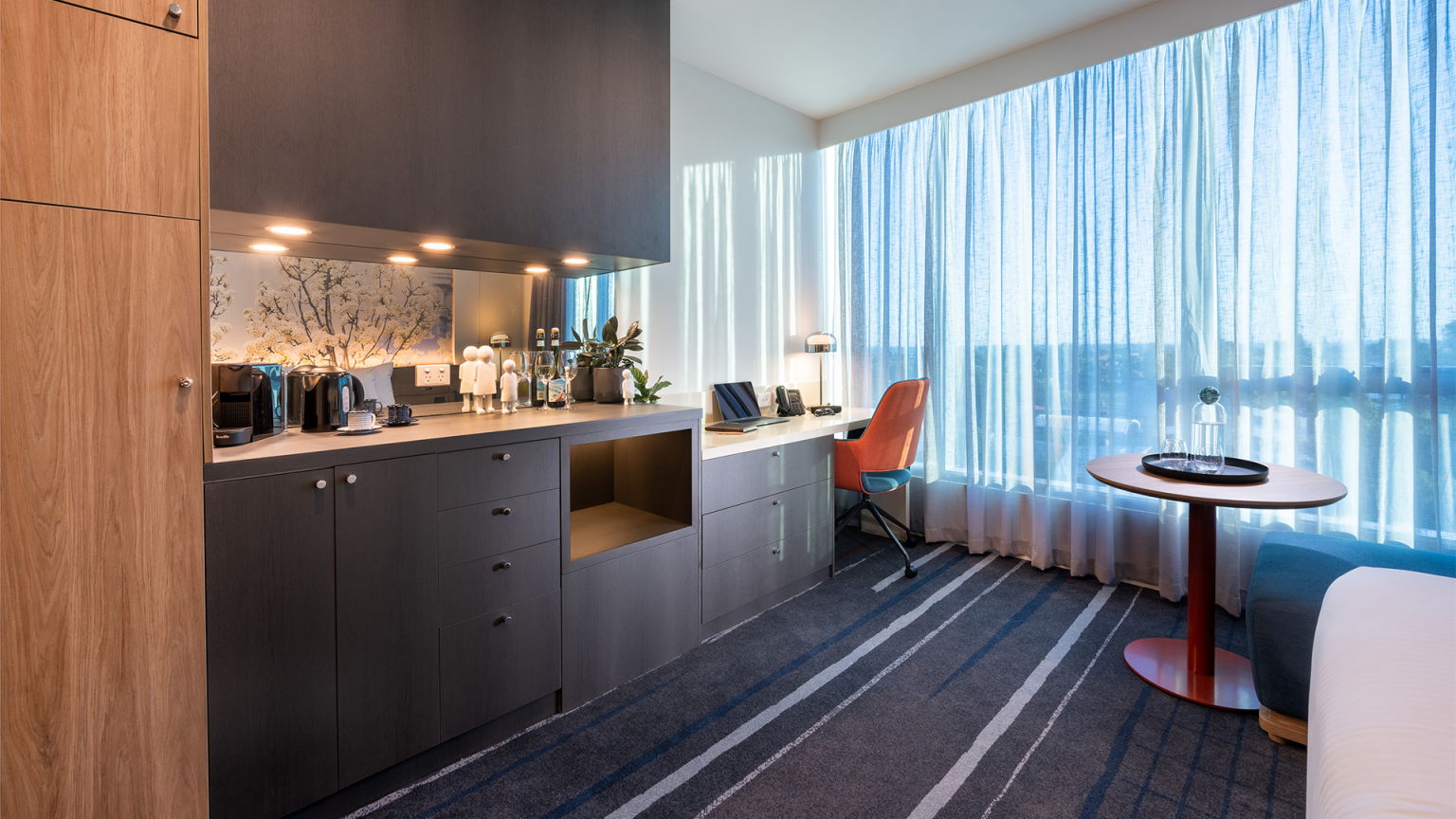 Deluxe King Room - Novotel Melbourne Preston
