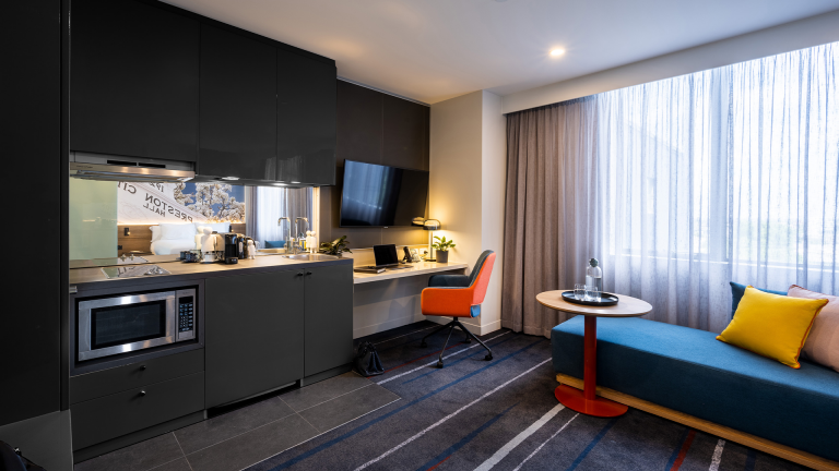 Novotel Melbourne Preston - Studio Apartment Queen