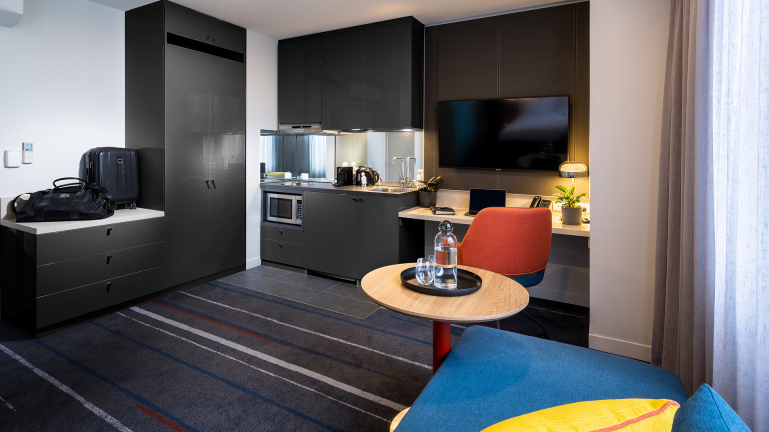 Novotel Melbourne Preston - Studio Apartment Queen